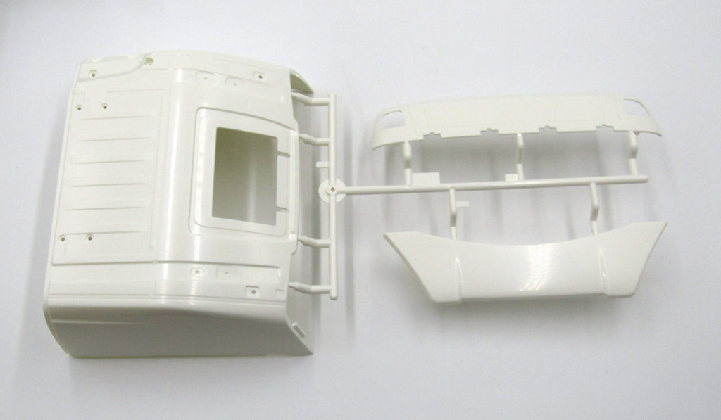 Tamiya 56375 Volvo FH16 Globetrotter XL 750 4x2, 9115579/19115579 M Pa ...