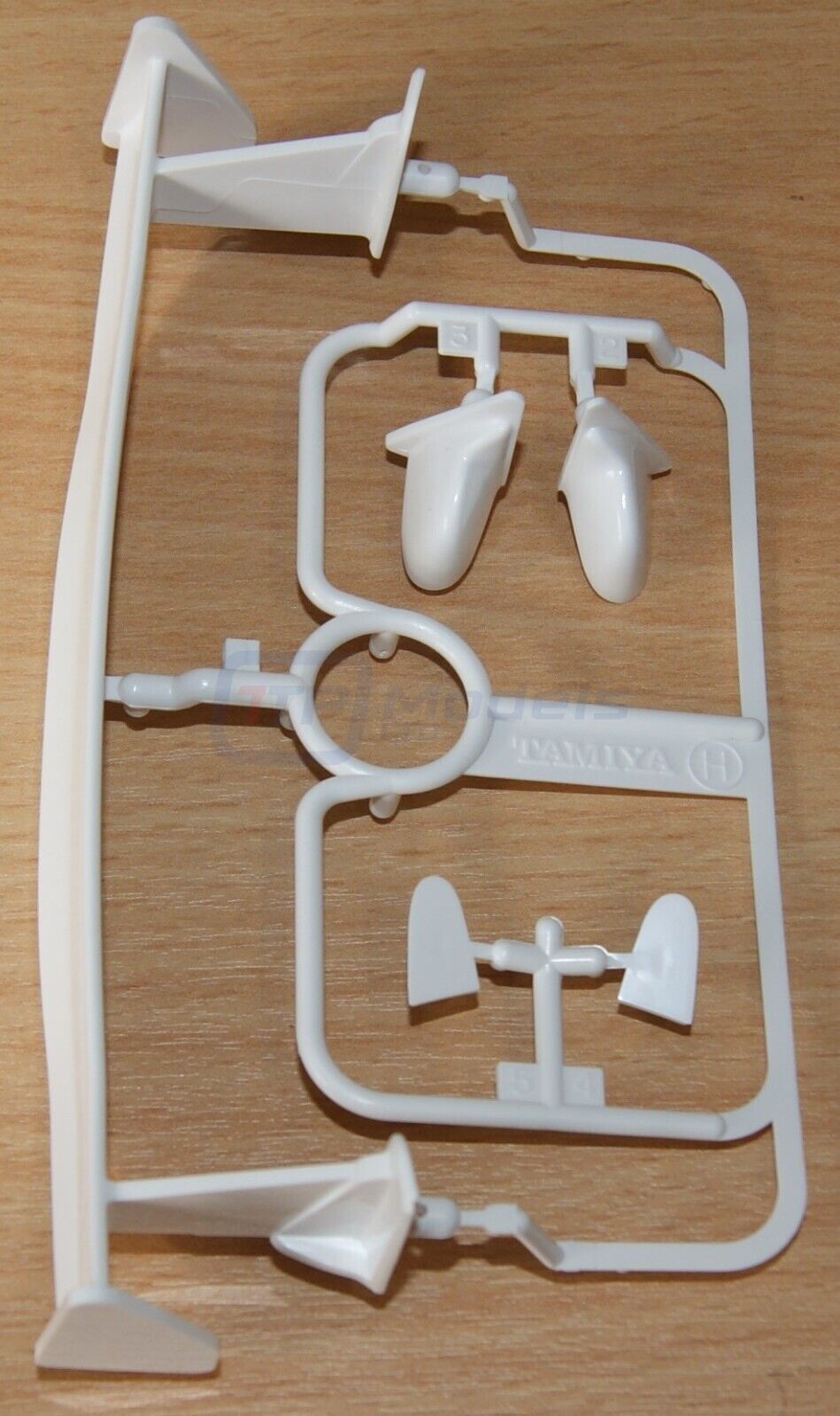 Tamiya 58293 Beams Integra Type R/TL01RA, 9005700/19005700 H Parts (Wi ...